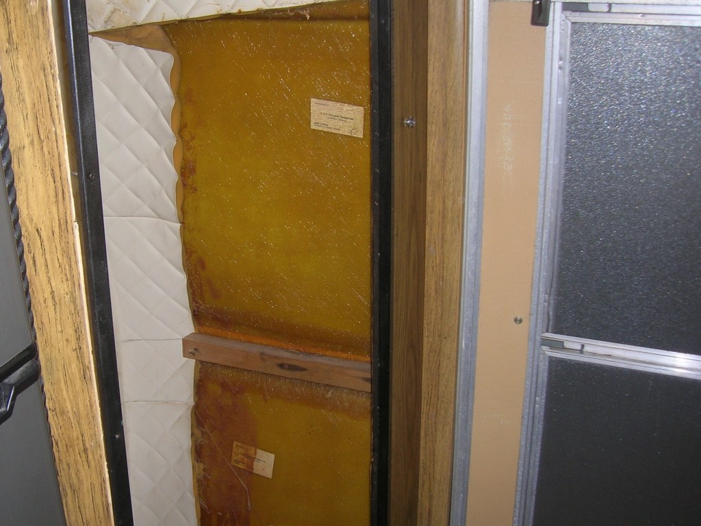 Hunter Compact Fiberglass Campers – A history of the Hunter Compact ...